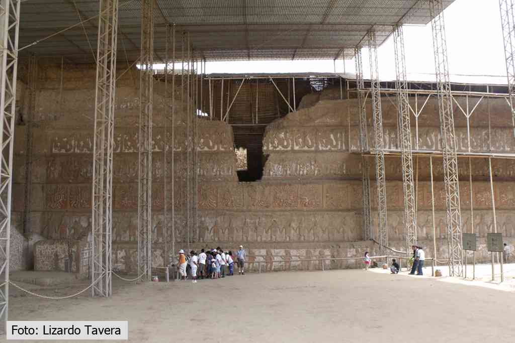 Huaca de La Luna